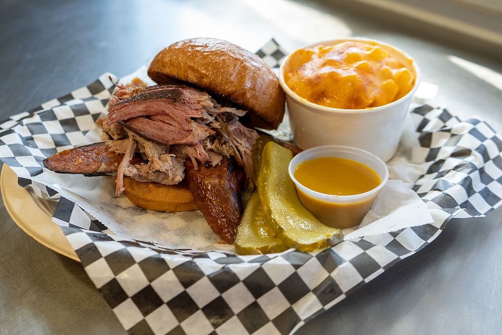 Smokin’ Bones BBQ Food Truck - Restaurant Reviews - 360E 40th Ave ...